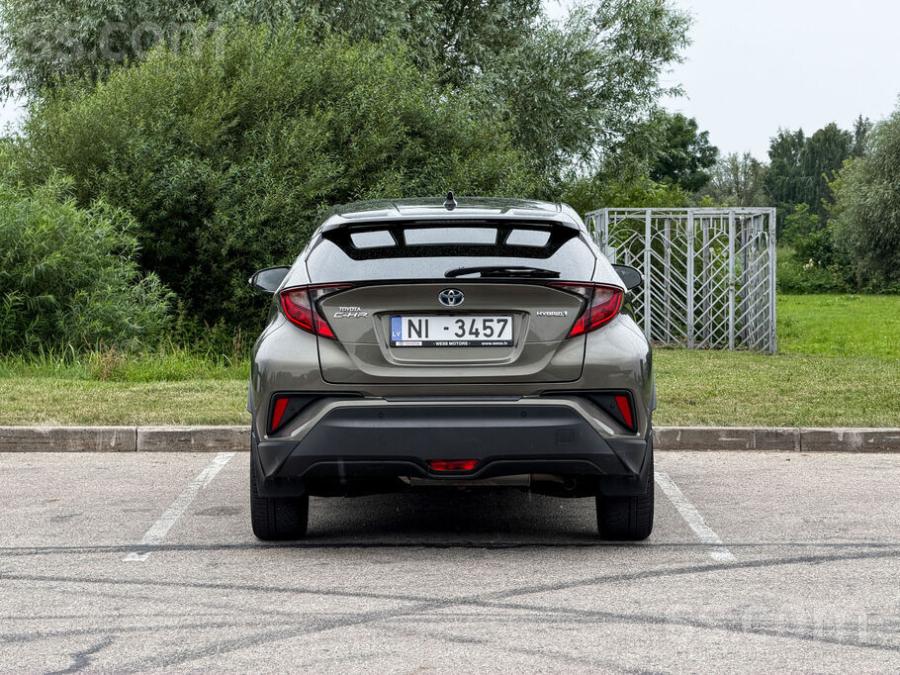 Zaļš Toyota C-HR 2022 Rīga, ar dzinēja tilpumu 1.80 L un nobraukumu 68 tūkst. km par 20000 €, foto 6 vietnē AUTOMOTO.COM.LV