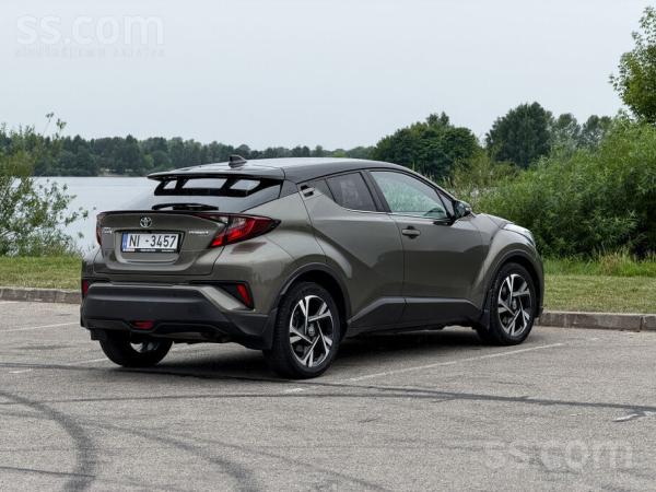 Zaļš Toyota C-HR 2022 Rīga, ar dzinēja tilpumu 1.80 L un nobraukumu 68 tūkst. km par 20000 €, foto 7 vietnē AUTOMOTO.COM.LV