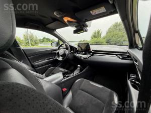 Zaļš Toyota C-HR 2022 Rīga, ar dzinēja tilpumu 1.80 L un nobraukumu 68 tūkst. km par 20000 €, foto 8 vietnē AUTOMOTO.COM.LV