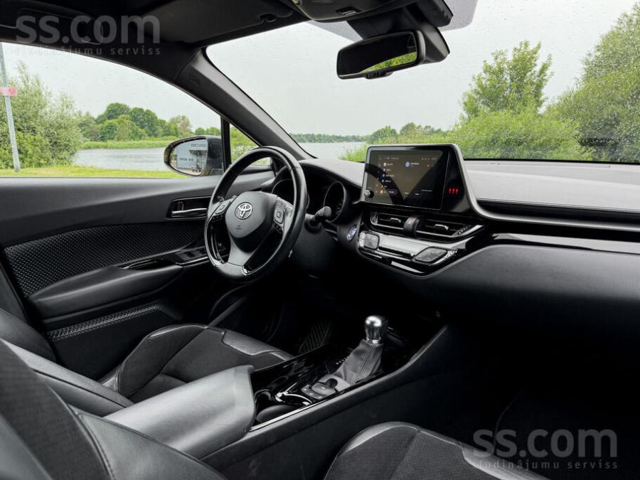 Zaļš Toyota C-HR 2022 Rīga, ar dzinēja tilpumu 1.80 L un nobraukumu 68 tūkst. km par 20000 €, foto 9 vietnē AUTOMOTO.COM.LV
