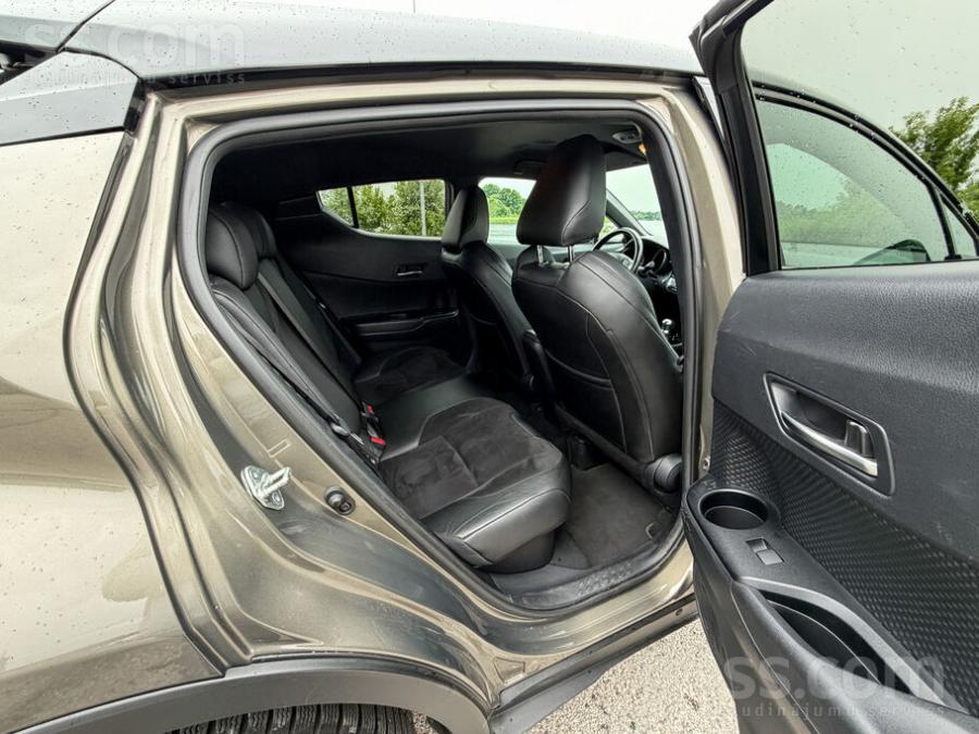 Zaļš Toyota C-HR 2022 Rīga, ar dzinēja tilpumu 1.80 L un nobraukumu 68 tūkst. km par 20000 €, foto 13 vietnē AUTOMOTO.COM.LV