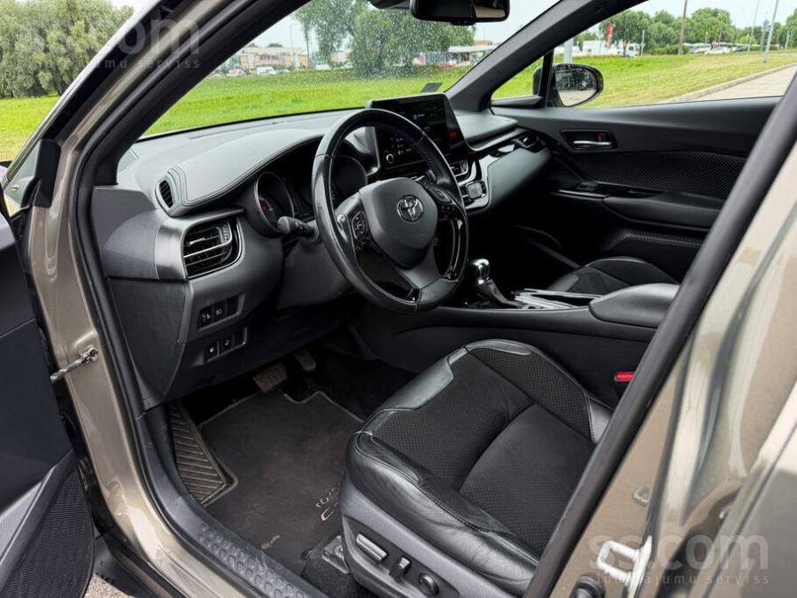 Zaļš Toyota C-HR 2022 Rīga, ar dzinēja tilpumu 1.80 L un nobraukumu 68 tūkst. km par 20000 €, foto 16 vietnē AUTOMOTO.COM.LV