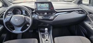 Green Toyota C-HR 2022 in Vilnius, with an engine capacity of 1.80 L and mileage of 90 thousand km for 21850 €, photo 9 on AUTOMOTO.COM.LV