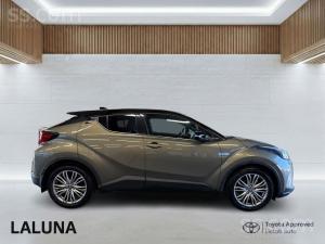 Зеленый Тойота C-HR 2022 в Екабпилс, объемом двигателя 2.00 л и пробегом 102 тыс. км за 25800 €, фото 4 на AUTOMOTO.COM.LV