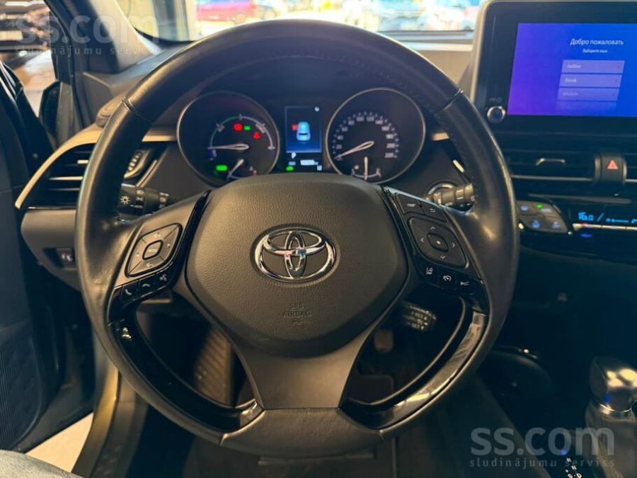 Зеленый Тойота C-HR 2022 в Екабпилс, объемом двигателя 2.00 л и пробегом 102 тыс. км за 25800 €, фото 11 на AUTOMOTO.COM.LV