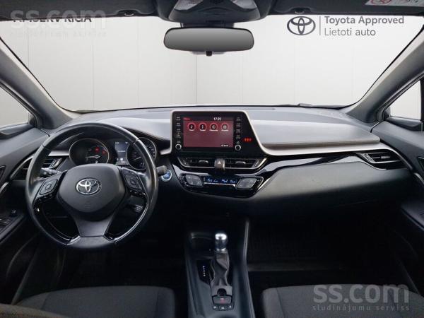 Green Toyota C-HR 2022 in Riga, with an engine capacity of 1.80 L and mileage of 73 thousand km for 19500 €, photo 10 on AUTOMOTO.COM.LV