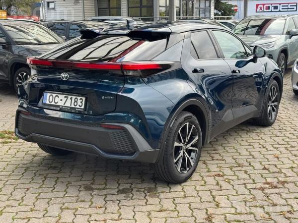 Зеленый Тойота C-HR 2025 в Рига, объемом двигателя 1.80 л и пробегом 34 тыс. км за 26850 €, фото 5 на AUTOMOTO.COM.LV