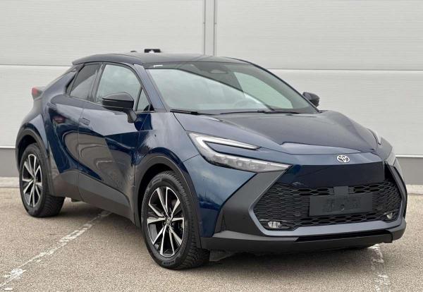 Zaļš Toyota C-HR 2024 Panevēža, ar dzinēja tilpumu 0.00 L un nobraukumu 17 tūkst. km par 28450 €, foto 1 vietnē AUTOMOTO.COM.LV