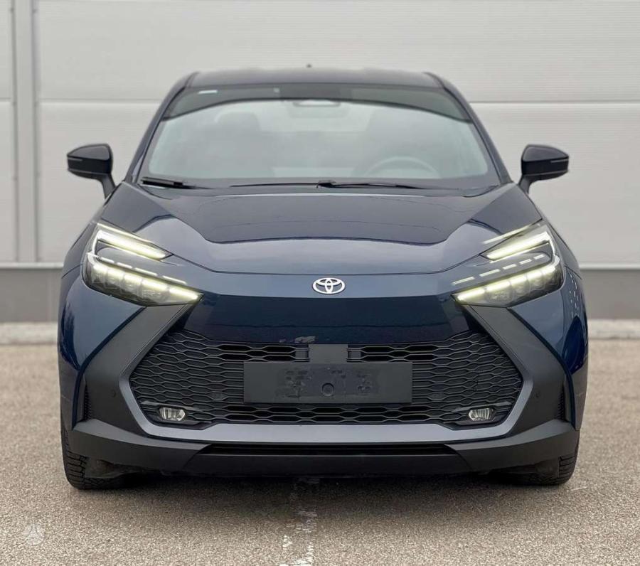 Zaļš Toyota C-HR 2024 Panevēža, ar dzinēja tilpumu 0.00 L un nobraukumu 17 tūkst. km par 28450 €, foto 9 vietnē AUTOMOTO.COM.LV