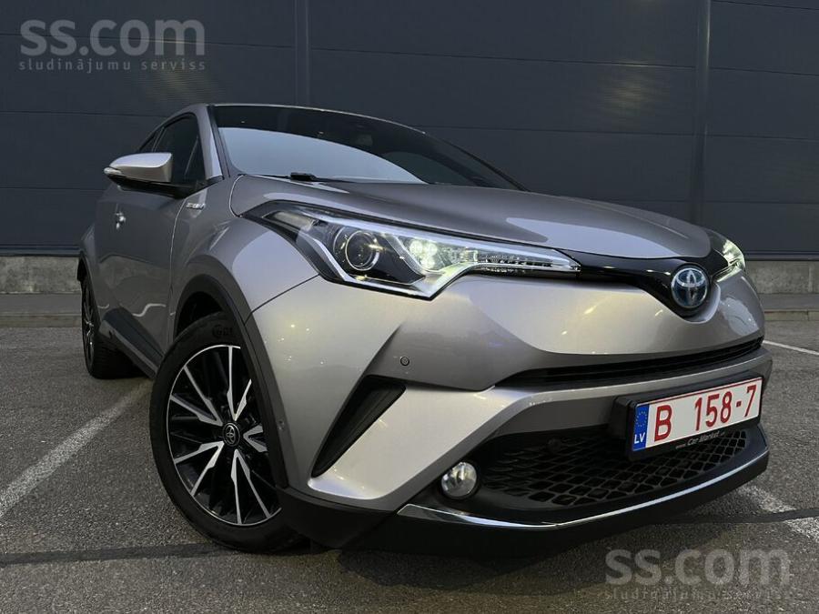 Pelēks Toyota C-HR 2016 Rīga, ar dzinēja tilpumu 1.80 L un nobraukumu 194 tūkst. km par 13900 €, foto 3 vietnē AUTOMOTO.COM.LV