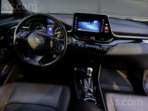 Pelēks Toyota C-HR 2016 Rīga, ar dzinēja tilpumu 1.80 L un nobraukumu 194 tūkst. km par 13900 €, foto 6 vietnē AUTOMOTO.COM.LV