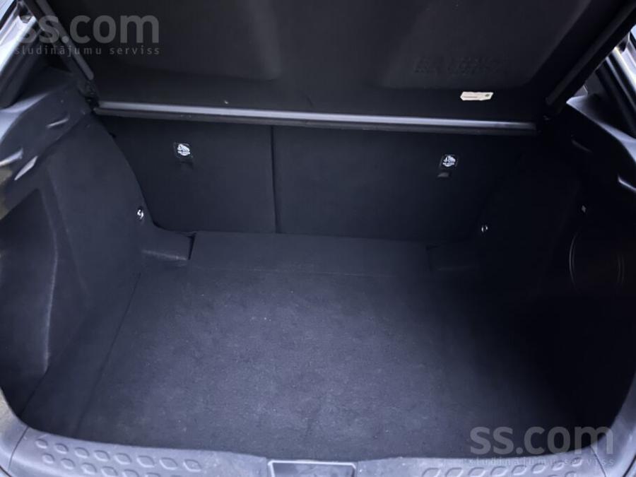 Pelēks Toyota C-HR 2016 Rīga, ar dzinēja tilpumu 1.80 L un nobraukumu 194 tūkst. km par 13900 €, foto 9 vietnē AUTOMOTO.COM.LV