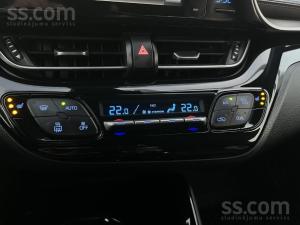 Pelēks Toyota C-HR 2016 Rīga, ar dzinēja tilpumu 1.80 L un nobraukumu 194 tūkst. km par 13900 €, foto 10 vietnē AUTOMOTO.COM.LV