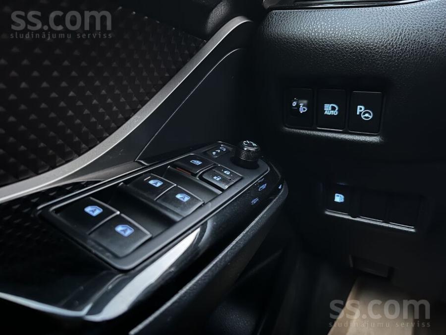 Pelēks Toyota C-HR 2016 Rīga, ar dzinēja tilpumu 1.80 L un nobraukumu 194 tūkst. km par 13900 €, foto 16 vietnē AUTOMOTO.COM.LV