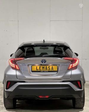 Grey Toyota C-HR 2016 in Klaipeda, with an engine capacity of 1.80 L and mileage of 148 thousand km for 16500 €, photo 22 on AUTOMOTO.COM.LV