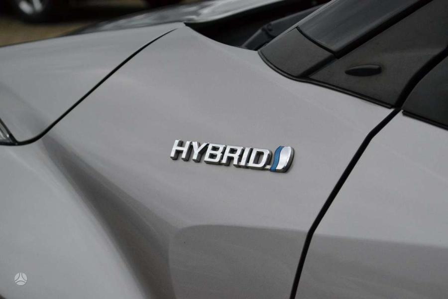 Pelēks Toyota C-HR 2016 Viļņa, ar dzinēja tilpumu 1.80 L un nobraukumu 171 tūkst. km par 16500 €, foto 13 vietnē AUTOMOTO.COM.LV