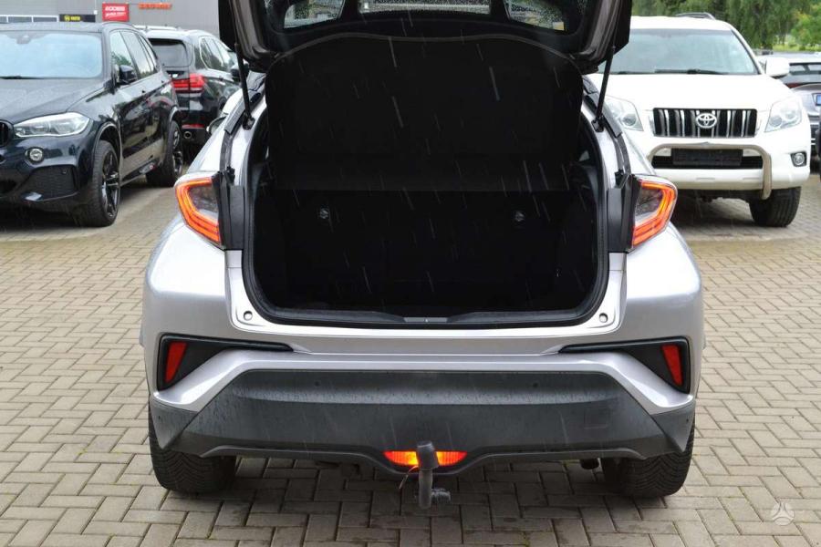 Pelēks Toyota C-HR 2016 Viļņa, ar dzinēja tilpumu 1.80 L un nobraukumu 171 tūkst. km par 16500 €, foto 16 vietnē AUTOMOTO.COM.LV