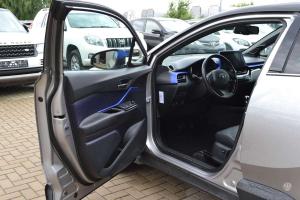 Pelēks Toyota C-HR 2016 Viļņa, ar dzinēja tilpumu 1.80 L un nobraukumu 171 tūkst. km par 16500 €, foto 19 vietnē AUTOMOTO.COM.LV