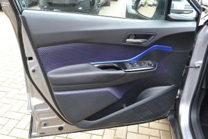 Pelēks Toyota C-HR 2016 Viļņa, ar dzinēja tilpumu 1.80 L un nobraukumu 171 tūkst. km par 16500 €, foto 20 vietnē AUTOMOTO.COM.LV