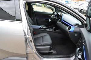 Pelēks Toyota C-HR 2016 Viļņa, ar dzinēja tilpumu 1.80 L un nobraukumu 171 tūkst. km par 16500 €, foto 37 vietnē AUTOMOTO.COM.LV