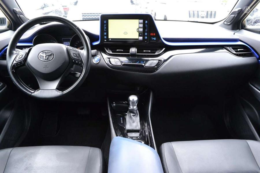 Pelēks Toyota C-HR 2016 Viļņa, ar dzinēja tilpumu 1.80 L un nobraukumu 171 tūkst. km par 16500 €, foto 40 vietnē AUTOMOTO.COM.LV