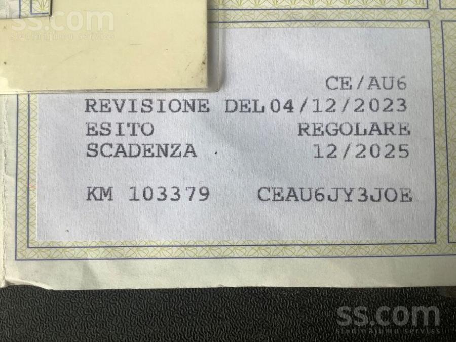 Серый Тойота C-HR 2017 в Даугавпилс, объемом двигателя 1.80 л и пробегом 120 тыс. км за 14900 €, фото 15 на AUTOMOTO.COM.LV