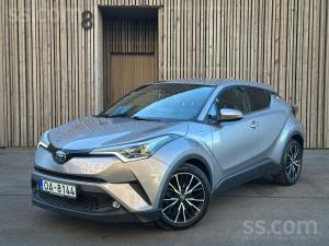 Серый Тойота C-HR 2017 в Рига, объемом двигателя 1.80 л и пробегом 83 тыс. км за 17700 €, фото 3 на AUTOMOTO.COM.LV