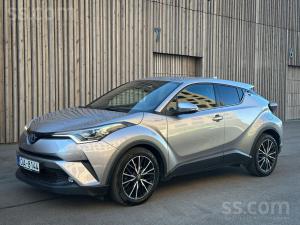 Серый Тойота C-HR 2017 в Рига, объемом двигателя 1.80 л и пробегом 83 тыс. км за 17700 €, фото 4 на AUTOMOTO.COM.LV