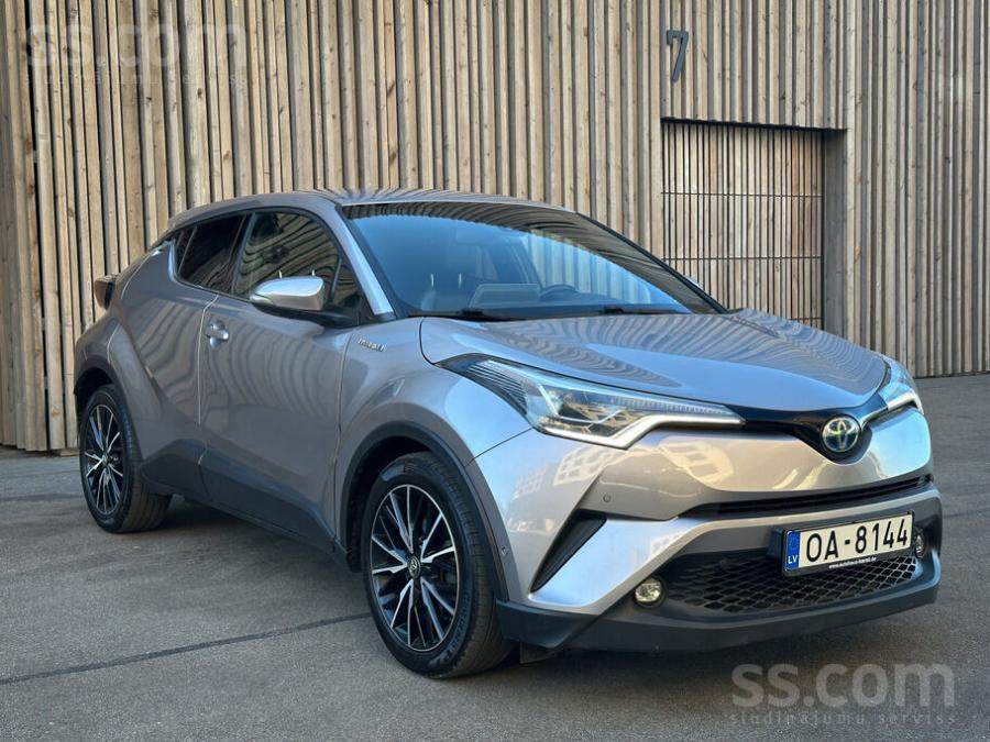Серый Тойота C-HR 2017 в Рига, объемом двигателя 1.80 л и пробегом 83 тыс. км за 17700 €, фото 10 на AUTOMOTO.COM.LV