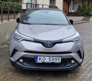 Серый Тойота C-HR 2017 в Рига, объемом двигателя 1.80 л и пробегом 89 тыс. км за 18800 €, фото 16 на AUTOMOTO.COM.LV