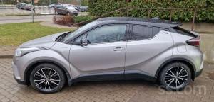Серый Тойота C-HR 2017 в Рига, объемом двигателя 1.80 л и пробегом 89 тыс. км за 18800 €, фото 18 на AUTOMOTO.COM.LV