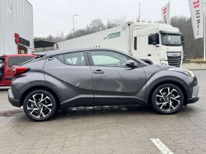Pelēks Toyota C-HR 2017 Viļņa, ar dzinēja tilpumu 1.80 L un nobraukumu 115 tūkst. km par 16850 €, foto 8 vietnē AUTOMOTO.COM.LV
