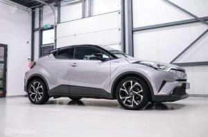 Серый Тойота C-HR 2017 в Каунас, объемом двигателя 1.80 л и пробегом 213 тыс. км за 15250 €, фото 4 на AUTOMOTO.COM.LV