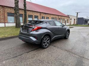 Grey Toyota C-HR 2017 in Panevezys, with an engine capacity of 1.20 L and mileage of 117 thousand km for 7690 €, photo 7 on AUTOMOTO.COM.LV