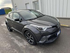 Pelēks Toyota C-HR 2017 Utena, ar dzinēja tilpumu 1.80 L un nobraukumu 145 tūkst. km par 13900 €, foto  vietnē AUTOMOTO.COM.LV