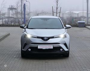 Grey Toyota C-HR 2017 in Vilnius, with an engine capacity of 1.80 L and mileage of 207 thousand km for 14900 €, photo 11 on AUTOMOTO.COM.LV