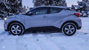 Pelēks Toyota C-HR 2017 Kauņa, ar dzinēja tilpumu 1.20 L un nobraukumu 67 tūkst. km par 12490 €, foto 6 vietnē AUTOMOTO.COM.LV