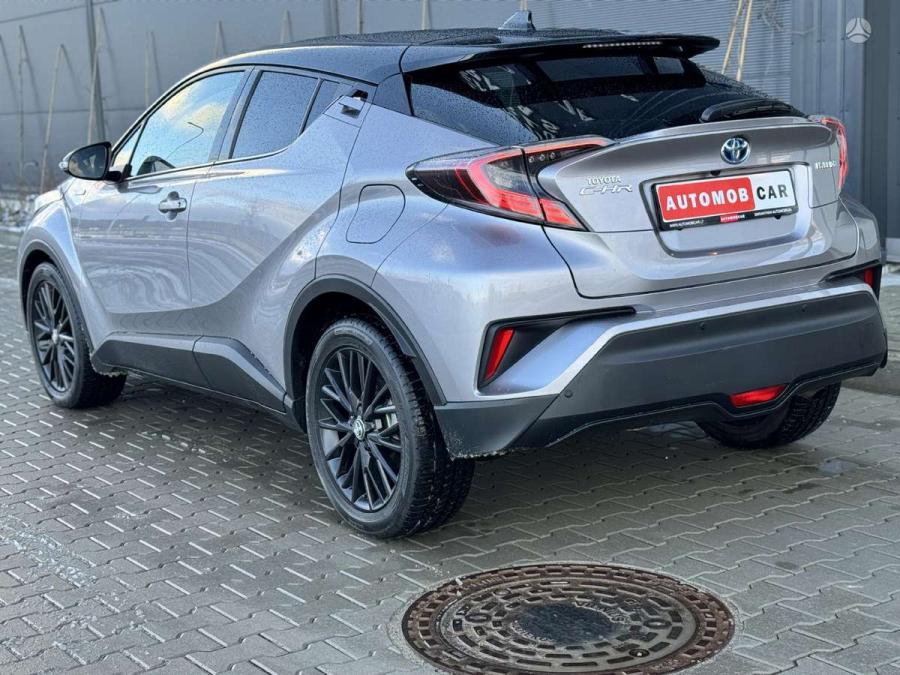 Pelēks Toyota C-HR 2017 Viļņa, ar dzinēja tilpumu 1.80 L un nobraukumu 76 tūkst. km par 17450 €, foto 7 vietnē AUTOMOTO.COM.LV