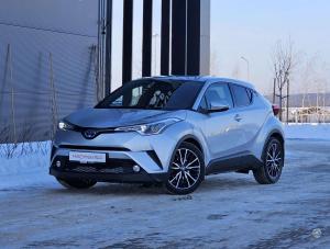 Pelēks Toyota C-HR 2017 Viļņa, ar dzinēja tilpumu 1.80 L un nobraukumu 207 tūkst. km par 14900 €, foto 4 vietnē AUTOMOTO.COM.LV