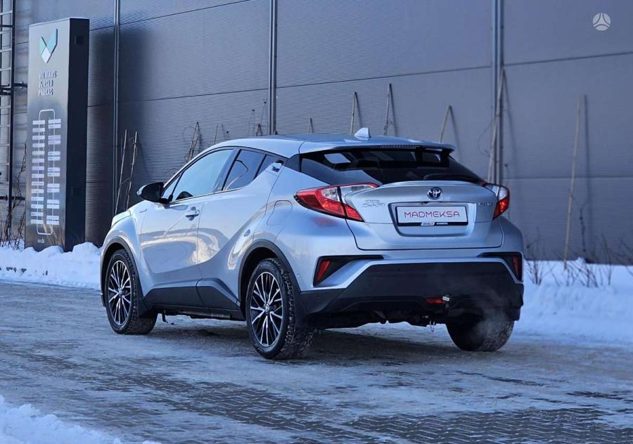 Pelēks Toyota C-HR 2017 Viļņa, ar dzinēja tilpumu 1.80 L un nobraukumu 207 tūkst. km par 14900 €, foto 13 vietnē AUTOMOTO.COM.LV