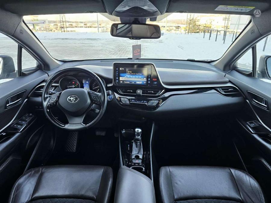 Pelēks Toyota C-HR 2017 Viļņa, ar dzinēja tilpumu 1.80 L un nobraukumu 207 tūkst. km par 14900 €, foto 19 vietnē AUTOMOTO.COM.LV