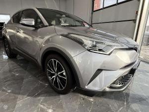 Grey Toyota C-HR 2017 in Panevezys, with an engine capacity of 1.80 L and mileage of 98 thousand km for 16400 €, photo 10 on AUTOMOTO.COM.LV
