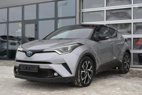 Grey Toyota C-HR 2017 in Vilnius, with an engine capacity of 1.80 L and mileage of 105 thousand km for 17500 €, photo 2 on AUTOMOTO.COM.LV