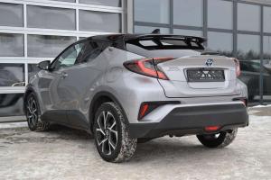 Pelēks Toyota C-HR 2017 Viļņa, ar dzinēja tilpumu 1.80 L un nobraukumu 105 tūkst. km par 17500 €, foto 7 vietnē AUTOMOTO.COM.LV