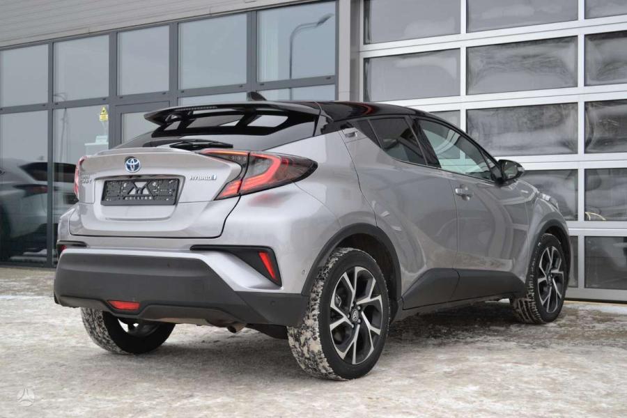 Pelēks Toyota C-HR 2017 Viļņa, ar dzinēja tilpumu 1.80 L un nobraukumu 105 tūkst. km par 17500 €, foto 9 vietnē AUTOMOTO.COM.LV