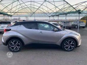 Pelēks Toyota C-HR 2017 Kauņa, ar dzinēja tilpumu 1.80 L un nobraukumu 168 tūkst. km par 16450 €, foto 5 vietnē AUTOMOTO.COM.LV