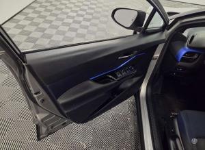 Серый Тойота C-HR 2017 в Мариямполе, объемом двигателя 1.80 л и пробегом 199 тыс. км за 14650 €, фото 16 на AUTOMOTO.COM.LV