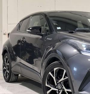 Grey Toyota C-HR 2017 in Klaipeda, with an engine capacity of 1.80 L and mileage of 144 thousand km for 16800 €, photo 27 on AUTOMOTO.COM.LV