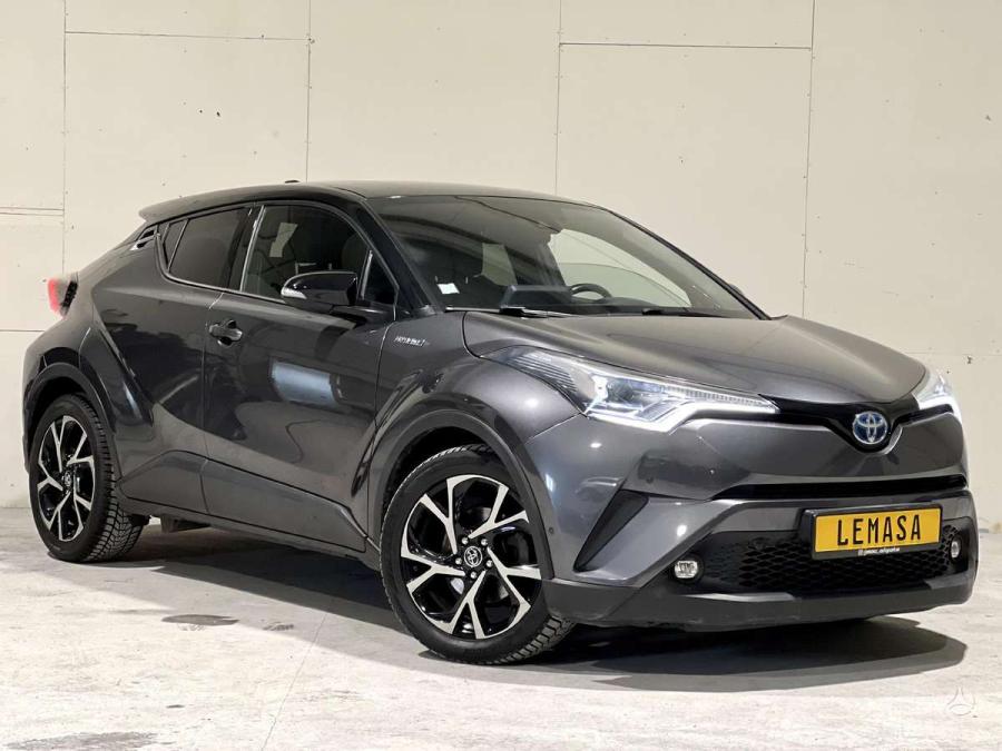 Grey Toyota C-HR 2017 in Klaipeda, with an engine capacity of 1.80 L and mileage of 144 thousand km for 16800 €, photo 30 on AUTOMOTO.COM.LV
