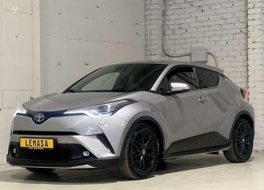 Pelēks Toyota C-HR 2017 Klaipėda, ar dzinēja tilpumu 1.80 L un nobraukumu 216 tūkst. km par 15500 €, foto 12 vietnē AUTOMOTO.COM.LV